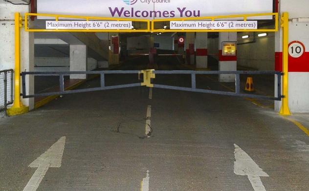 Double Leaf Opening Height Barrier (Ladder Style) with Lower Gate ...