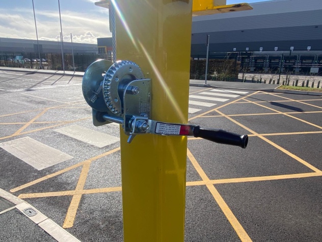 Winch Lock System Height Barrier - Heightrestrictionbarrier.co.uk