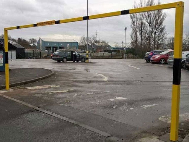 Fixed Height Barrier - Heightrestrictionbarrier.co.uk